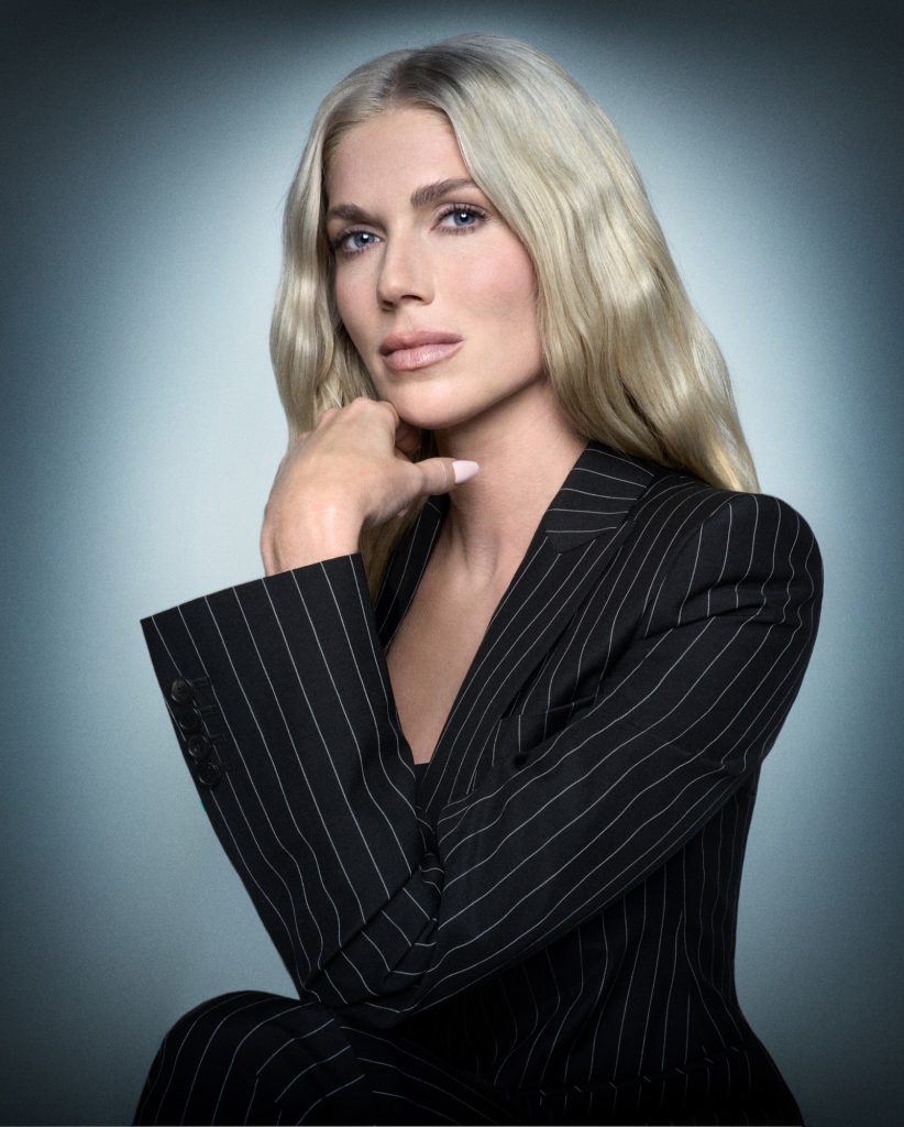 Poets&Quants | ‘This Is What Happens When Women Read’: New Oxford MBA Scholarship Champions ...