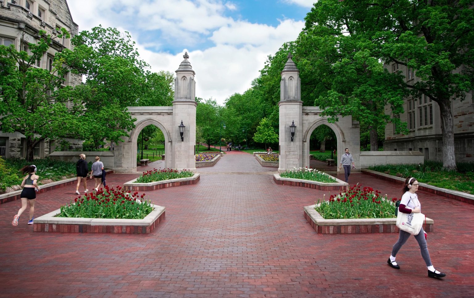 Poets&Quants | ‘AI Is The New Excel’: Kelley Dean Patrick Hopkins On ‘Future-Proofing’ Faculty ...